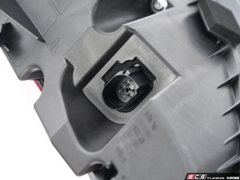 Genuine Porsche - 99763141206 - Tail Light