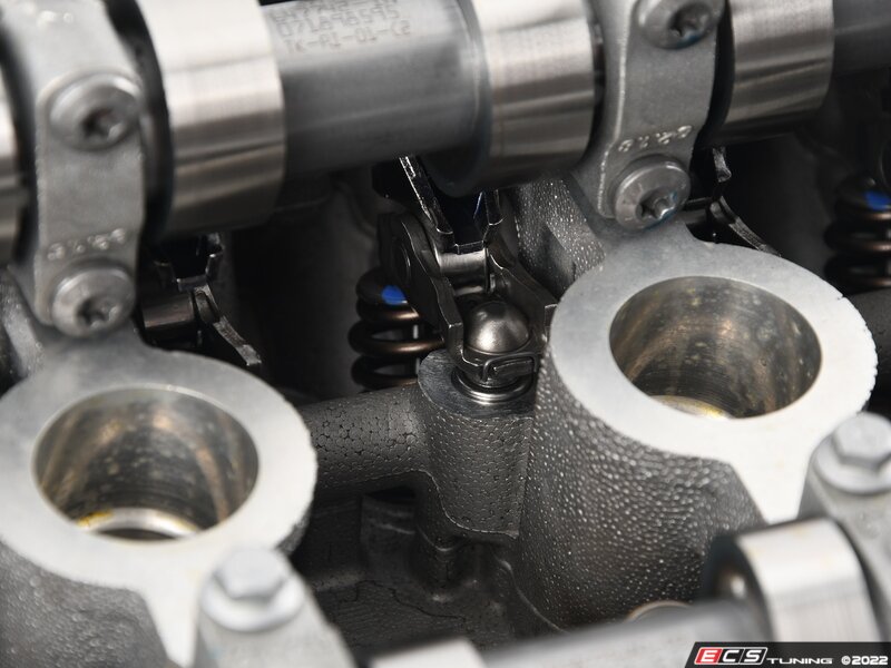 Genuine MINI - 11122470427 - Cylinder Head (11-12-2-470-427)