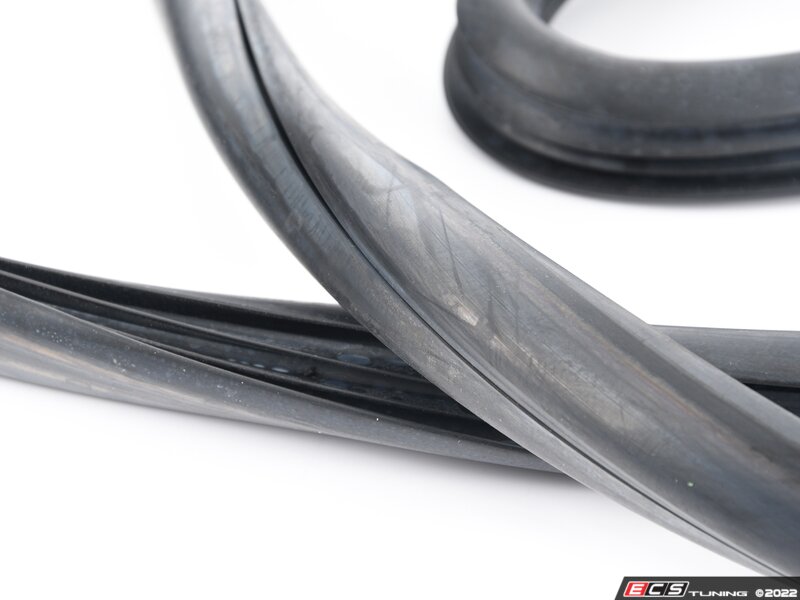 Genuine Mercedes Benz - 4606710320 - WEATHERSTRIP