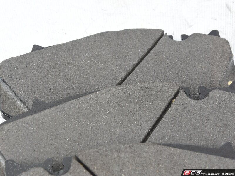 Genuine Volkswagen Audi - 4M8698151D - Front Brake Pad Set (4M8 698 151 D)