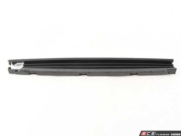 Genuine Mercedes Benz - 2157801540 - ROLLER BLIND