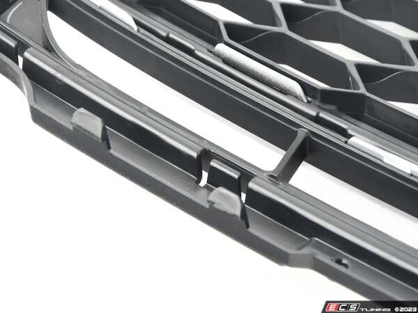 Genuine Volkswagen Audi - 5GM853671BJPH - GRILLE (5GM 853 671 B JPH)