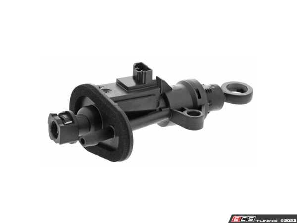 Vaico - 5Q0721388H - Clutch Master Cylinder