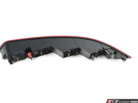Genuine Volkswagen Audi - 80A945070E - TAILLIGHT (80A 945 070 E)