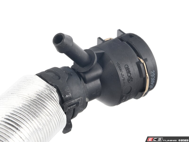 Genuine Volkswagen Audi - 8J0121157J - heater core hose (8J0 121 157 J)