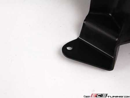 Genuine BMW - 51717116912 - Underbody Panel Extension - Right (51-71-7 ...