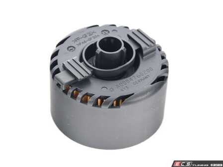 Genuine Mercedes Benz - 0004760200 - AIR FILTER