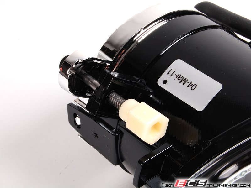 Genuine BMW - 63172228614 - Fog Lamp Assembly With Fluted Lens - Right ...