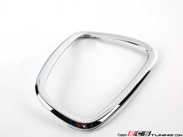 Genuine MINI - 51132752243 - Rear Taillight Chrome Surround - Left (51 ...