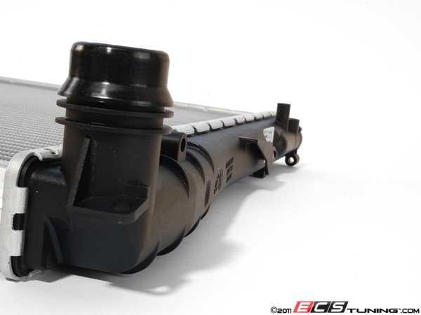 Genuine BMW - 17119071519 - E46 Z4 Radiator - Automatic (17-11-9-071-519)