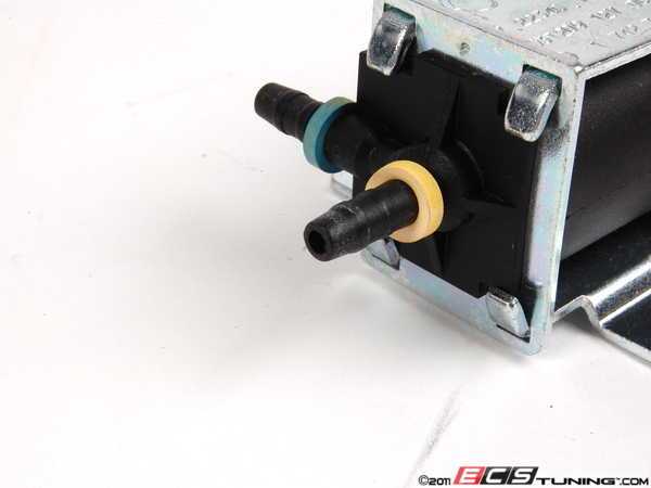 Genuine BMW - 11741742711 - Vacuum Control Valve (11-74-1-742-711)