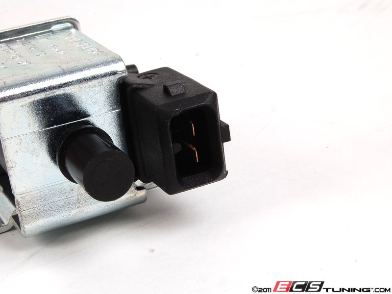 Genuine BMW - 11741742711 - Vacuum Control Valve (11-74-1-742-711)