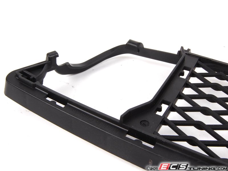 Genuine BMW - 51117175016 - Bumper Grill - Center (51-11-7-175-016)