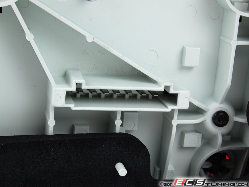 Genuine Mercedes Benz - 2118200364 - TAIL LAMP