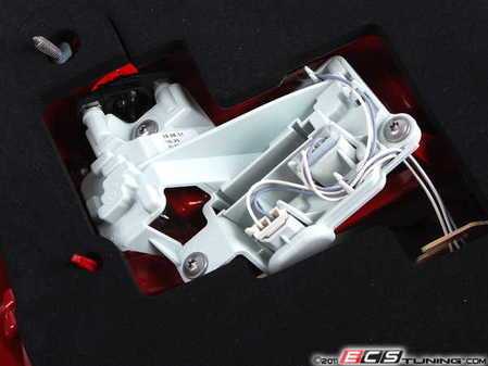 Genuine Mercedes Benz - 2218201464 - Tail Lamp Assembly