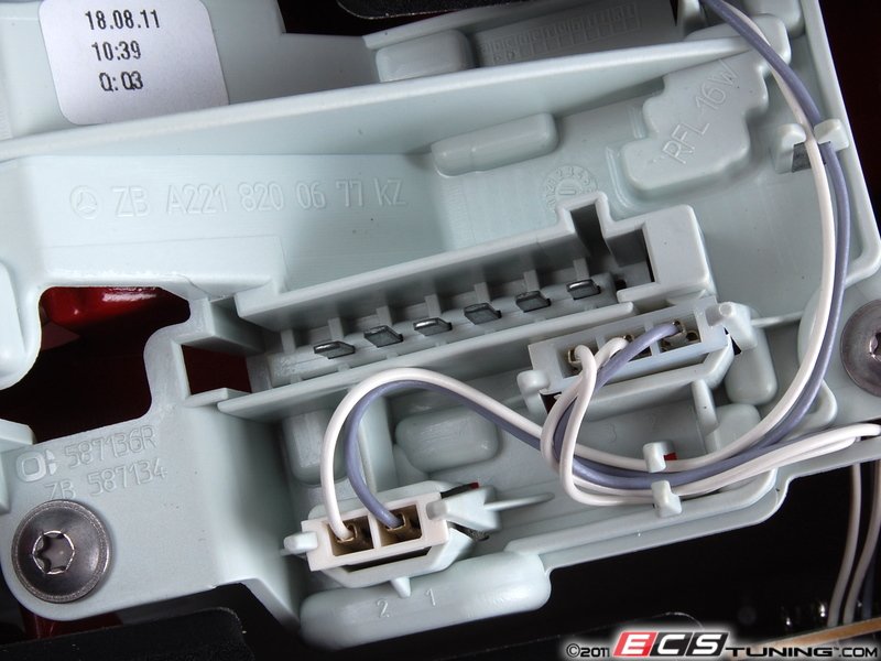 Genuine Mercedes Benz - 2218201464 - Tail Lamp Assembly