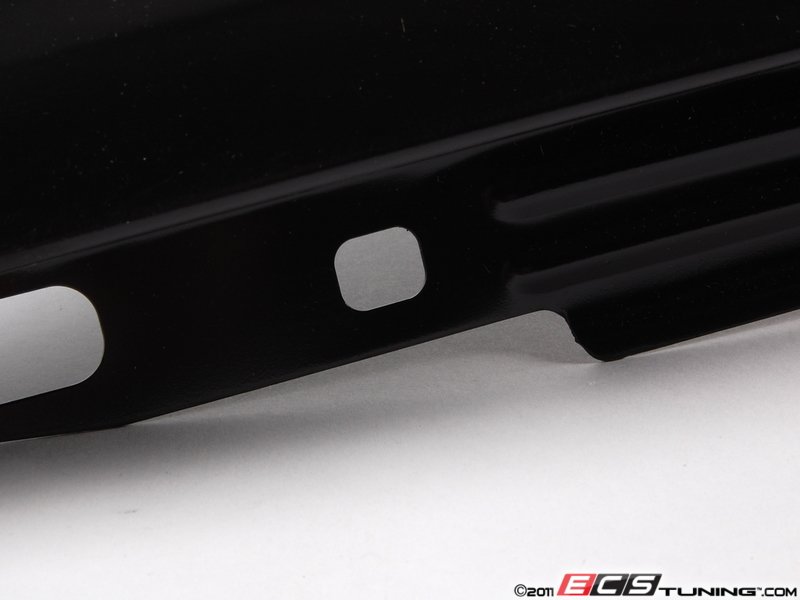 Genuine BMW - 41357894338 - Front Fender - Right (41-35-7-894-338)