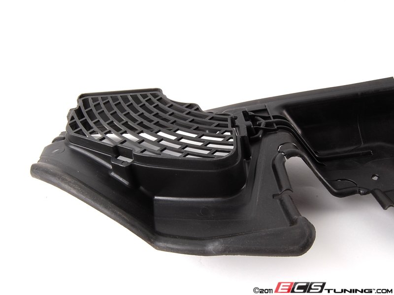 Genuine BMW - 51717905332 - Air Duct Bottom (51-71-7-905-332)