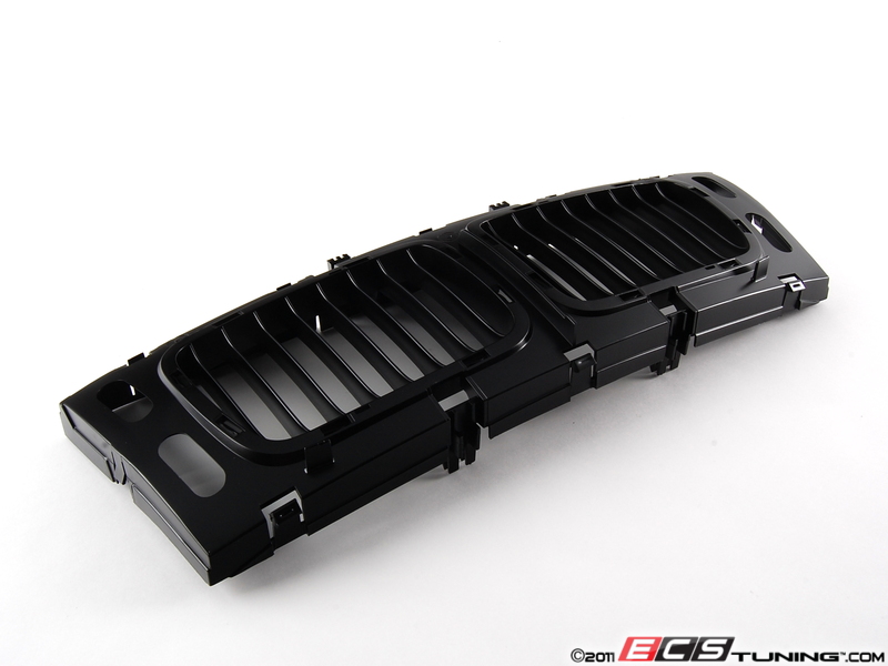 Genuine BMW - 51138148727 - E34 Center Kidney Grille (51-13-8-148-727)