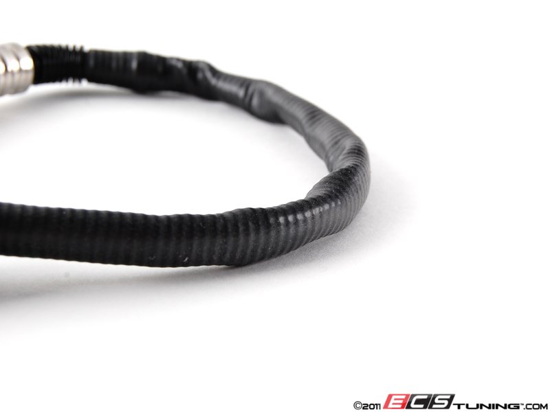 Genuine BMW - 11787539125 - E9X M3 Rear Oxygen Sensor - Black (11-78-7-539-125)