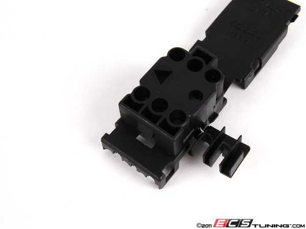 Genuine BMW - 61131378129 - Connector Housing - Priced Each (61-13-1 ...