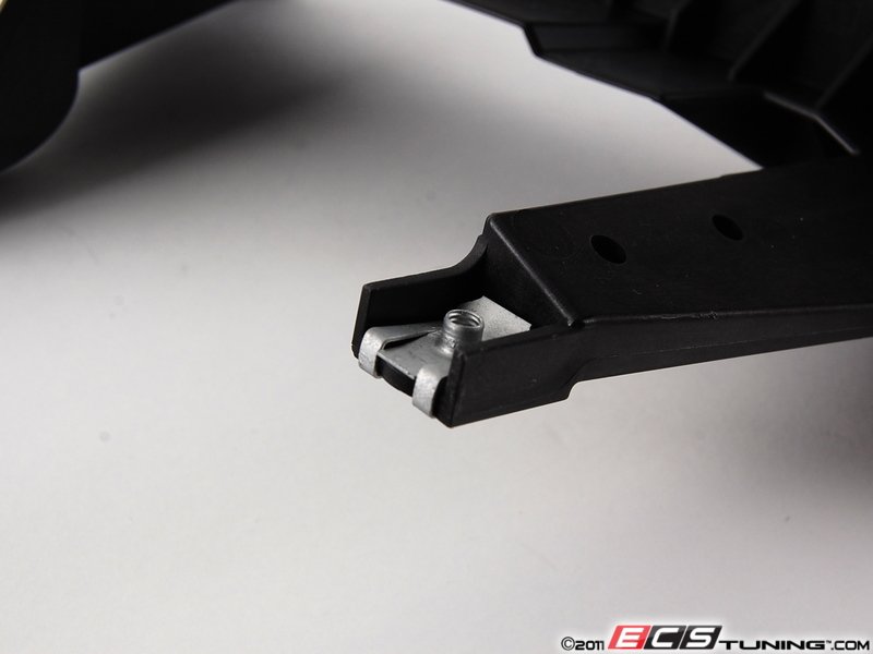 Genuine BMW - 63126939200 - E83 Bracket Headlight Right (63-12-6-939-200)