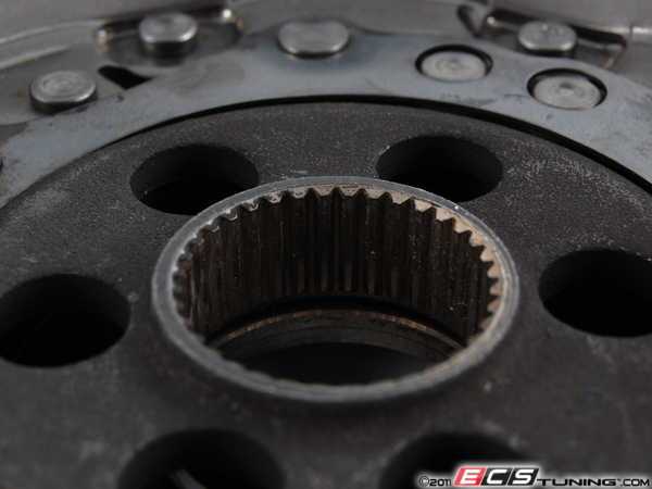 Genuine Volkswagen Audi - 06F105266AA - Dual Mass Flywheel (06F 105 266 AA)