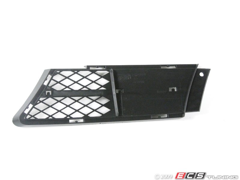 Genuine BMW - 51117134082 - E90 Bumper Grille - Right (51-11-7-134-082)
