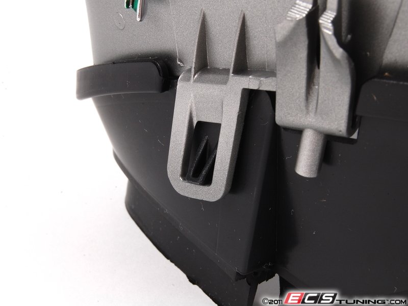 Genuine BMW - 51137185224 - Grille - Front - Right (51-13-7-185-224)