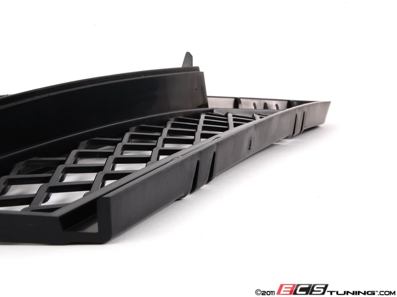 Genuine BMW - 51117198908 - OPEN GRID, RIGHT (51-11-7-198-908)