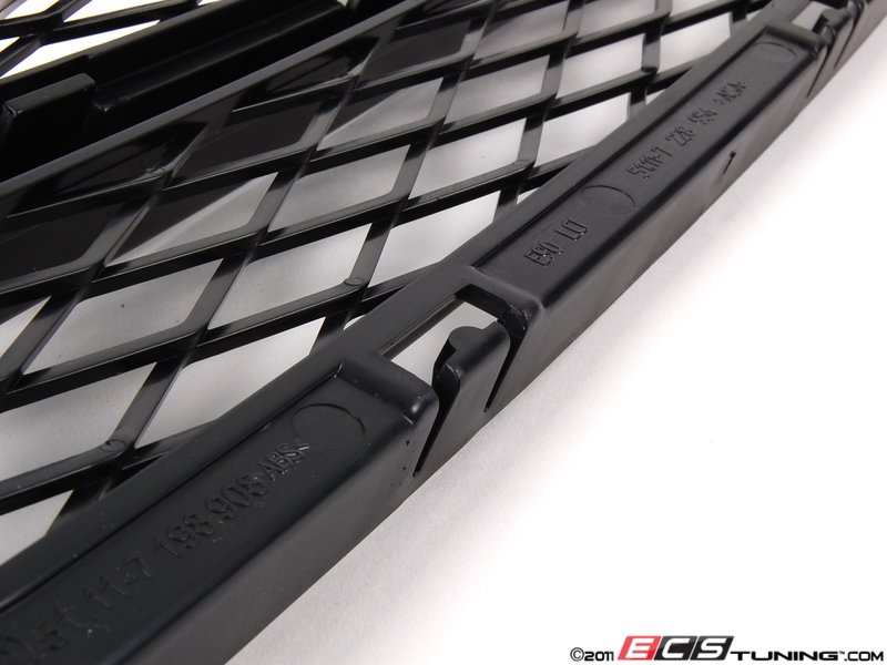 Genuine BMW - 51117198908 - OPEN GRID, RIGHT (51-11-7-198-908)