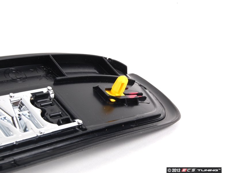 Genuine BMW - 51477060285 - E90 Rear Door sill cover - left (51-47-7 ...