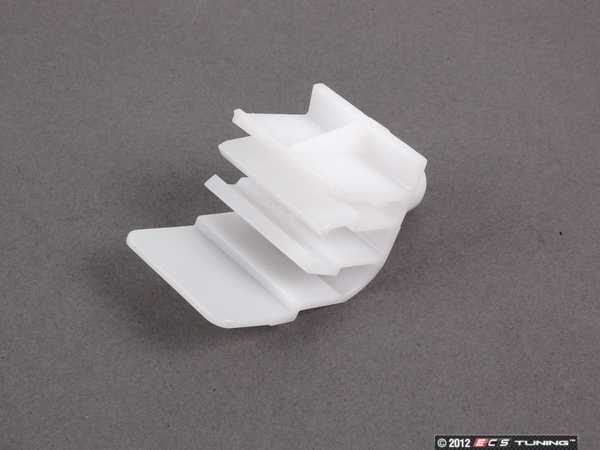 Genuine Mercedes Benz - 2039880678 - TRIM CLIP