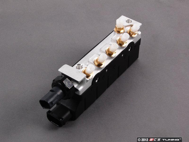 Genuine Mercedes Benz - 2203200258 - Air Suspension Valve Block