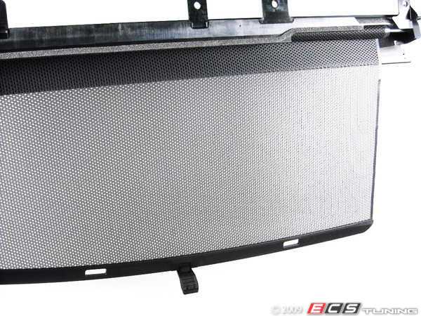 Genuine BMW - 51427079392 - Rear Door Sun Blind - Right (51-42-7-079-392)
