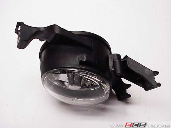 Genuine Volkswagen Audi - 1C0941700A - Beetle Fog Light Assembly ...