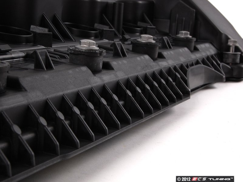 Genuine BMW - 11127563474 - Valve Cover - Right (11-12-7-563-474)