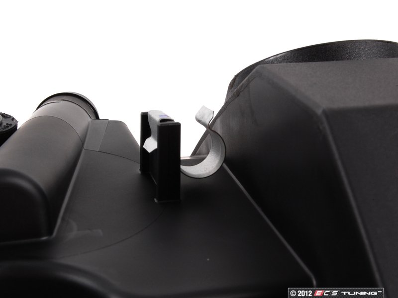 Genuine BMW - 11127563474 - Valve Cover - Right (11-12-7-563-474)