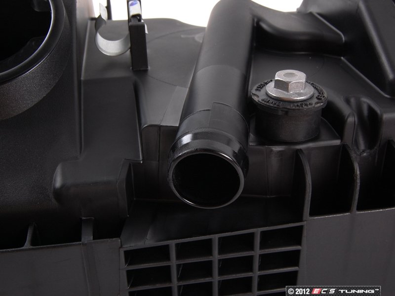 Genuine BMW - 11127563474 - Valve Cover - Right (11-12-7-563-474)