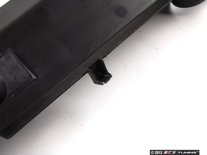 Genuine Mercedes Benz - 2035052230 - RIGHT AIR DE