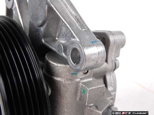 Genuine Mercedes Benz - 0044669101 - Power Steering Pump