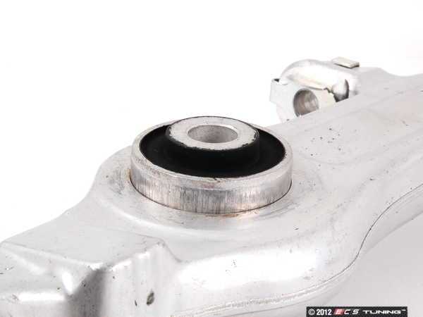 URO - 8D0498998 - Complete Front Control Arm Kit