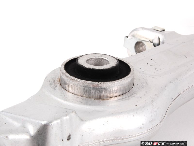 URO - 8D0498998 - Complete Front Control Arm Kit