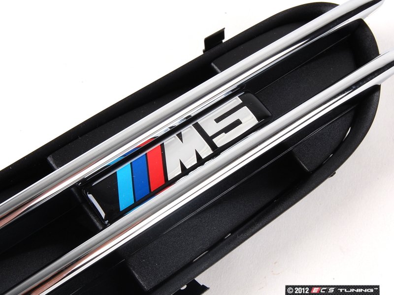 Genuine BMW - 51137896850 - E60 M5 Fender Grille - right (51-13-7-896-850)