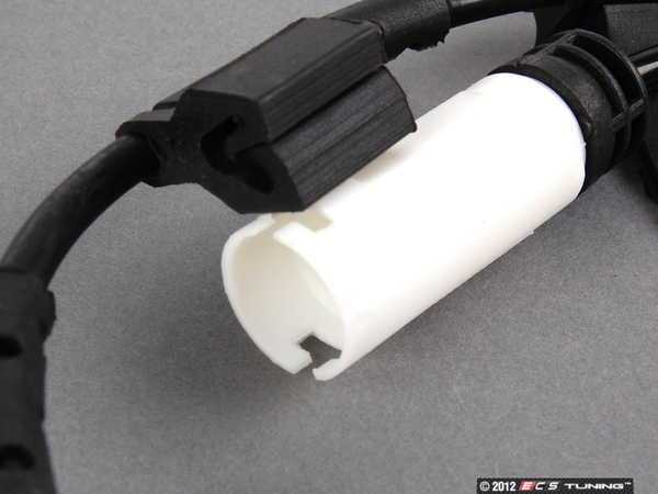 URO - 34356789329 - Brake Pad Sensor - Front