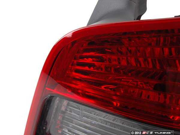 Genuine Mercedes Benz - 2048201464 - TAIL LAMP