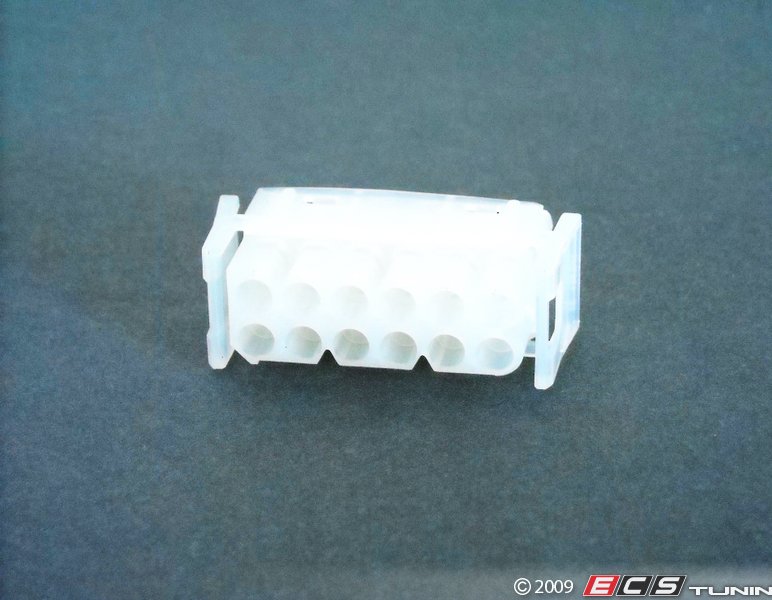 Genuine BMW - 61131378139 - E39 Plug Housing (61-13-1-378-139)