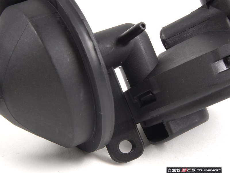 URO - 11617501566 - Crankcase Pressure Regulator Valve