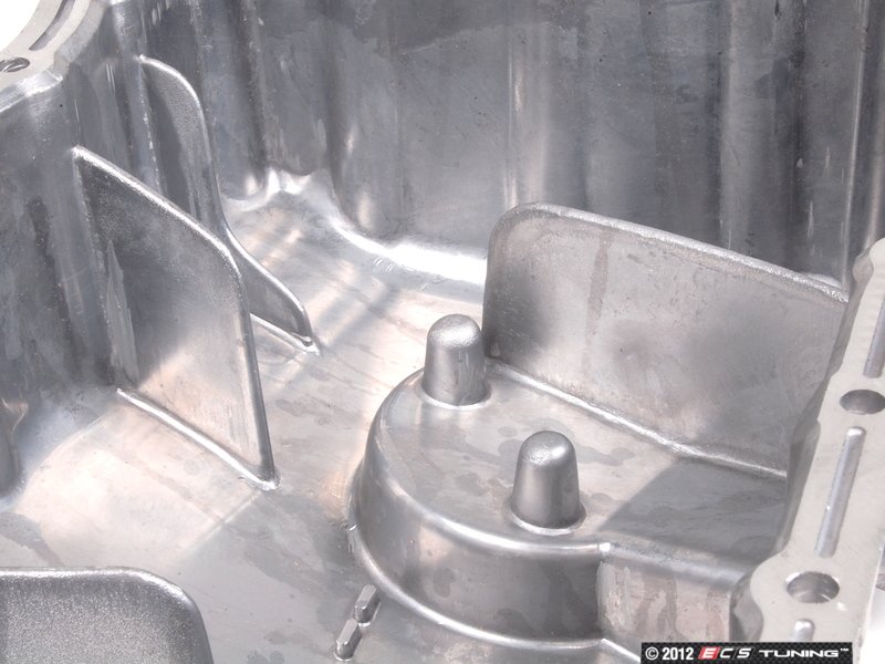 URO - 021103601L - Oil Pan Assembly