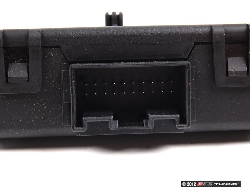 Genuine Porsche - 99761010704 - Gateway Control Unit